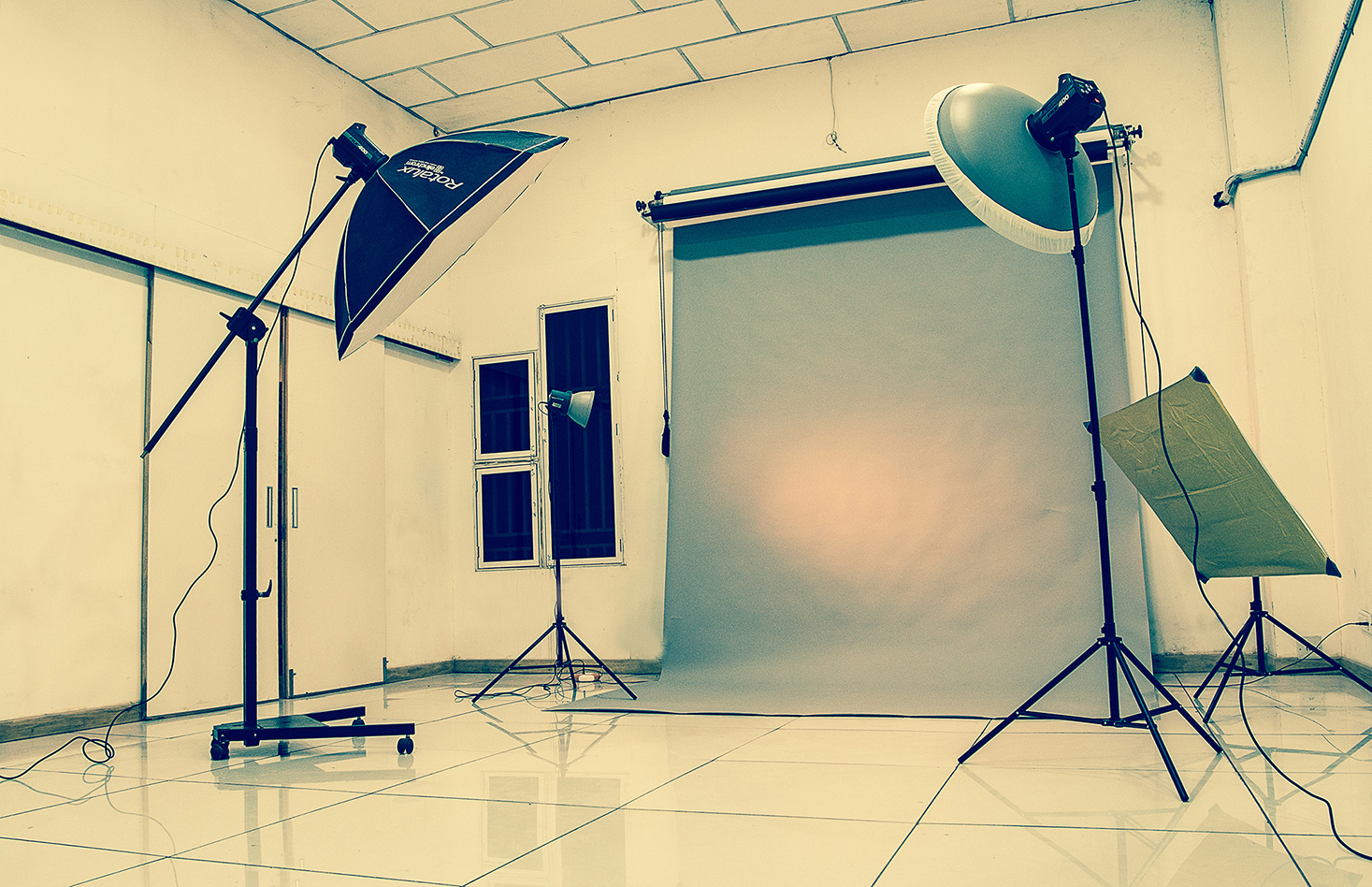 Photo Studio On Rent In Ahmedabad - Snapper Prachi Pvt Ltd